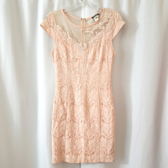 Nikibiki | Dresses | Small Nikibiki Coral Lace Cap Sleeve Midi Dress ...